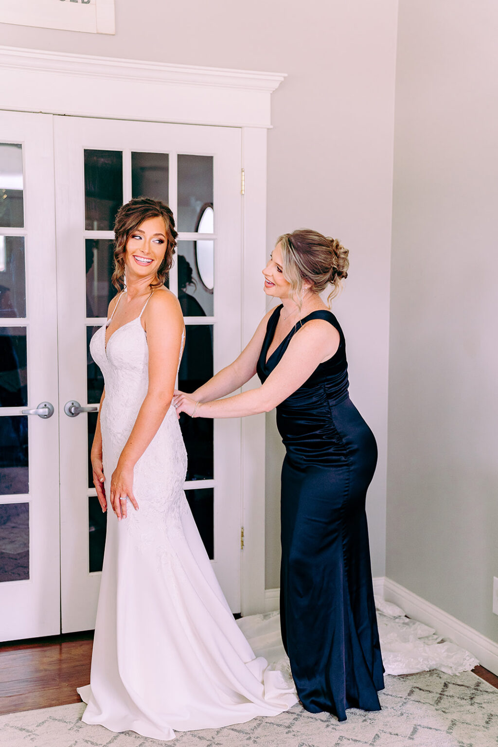 Kaitlynn & Brandon | Kokies Venue in Evansville - brittneymoseby.com