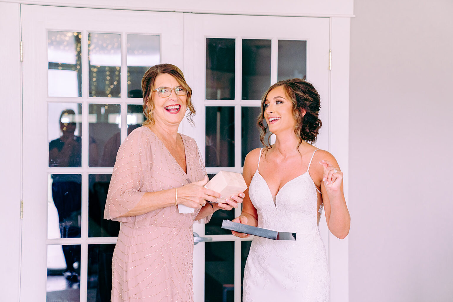 Kaitlynn & Brandon | Kokies Venue in Evansville - brittneymoseby.com